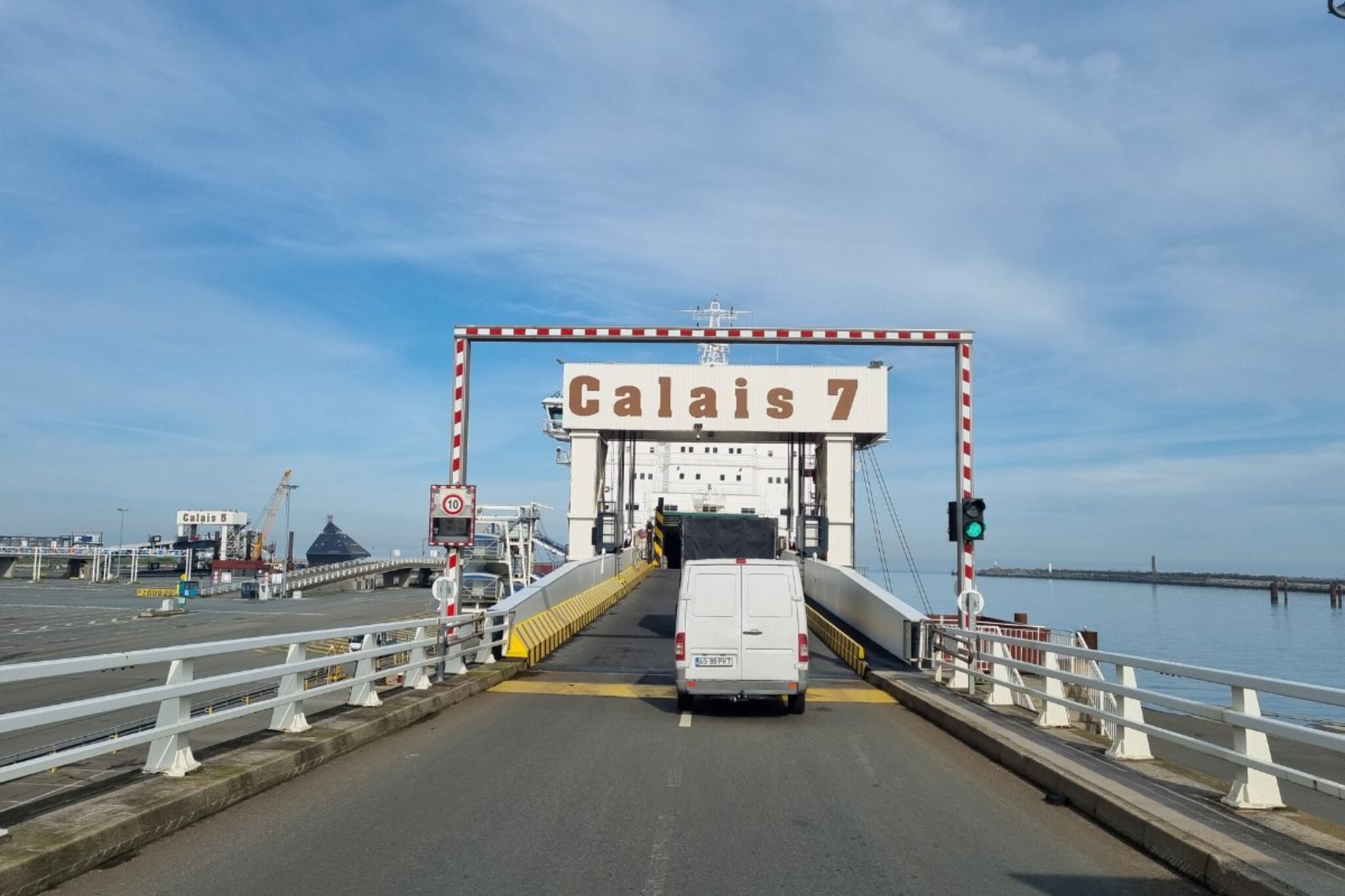 Irish Ferries Dover-Calais - Calais-Dover.com